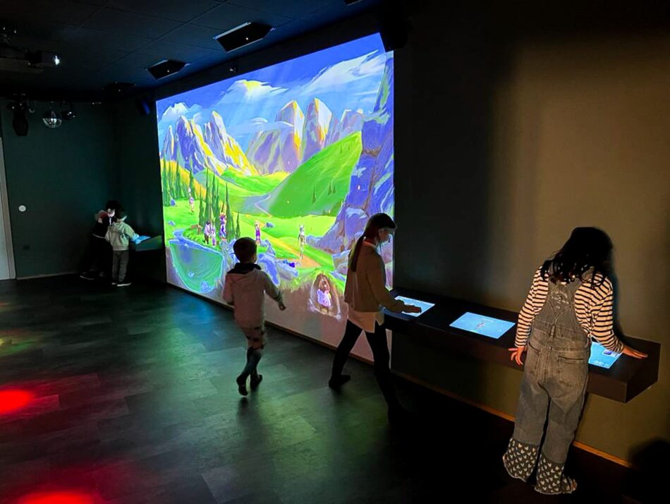 Interactive Drawing - the kids experience